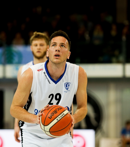 El jugador de baloncesto Marco Lehmann cuenta que es gay: "No quería ...