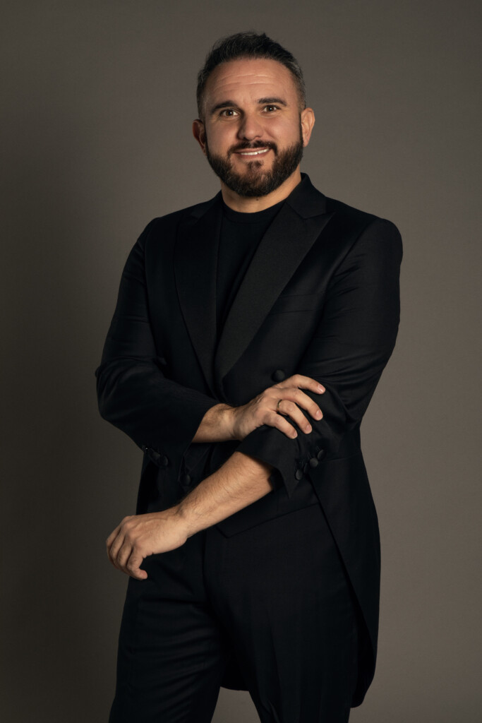 Moisés Marín, imparable: ¿qué tiene este granadino que seduce al mundo ...