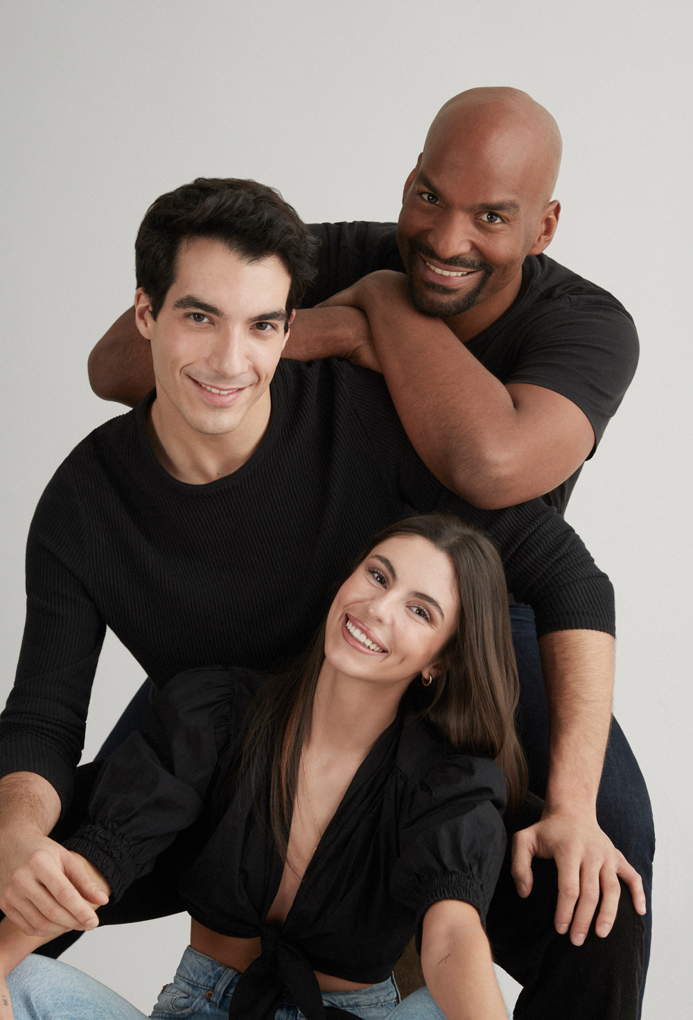 Los protagonistas de 'Aladdín, el musical', nos descubren la magia del ...