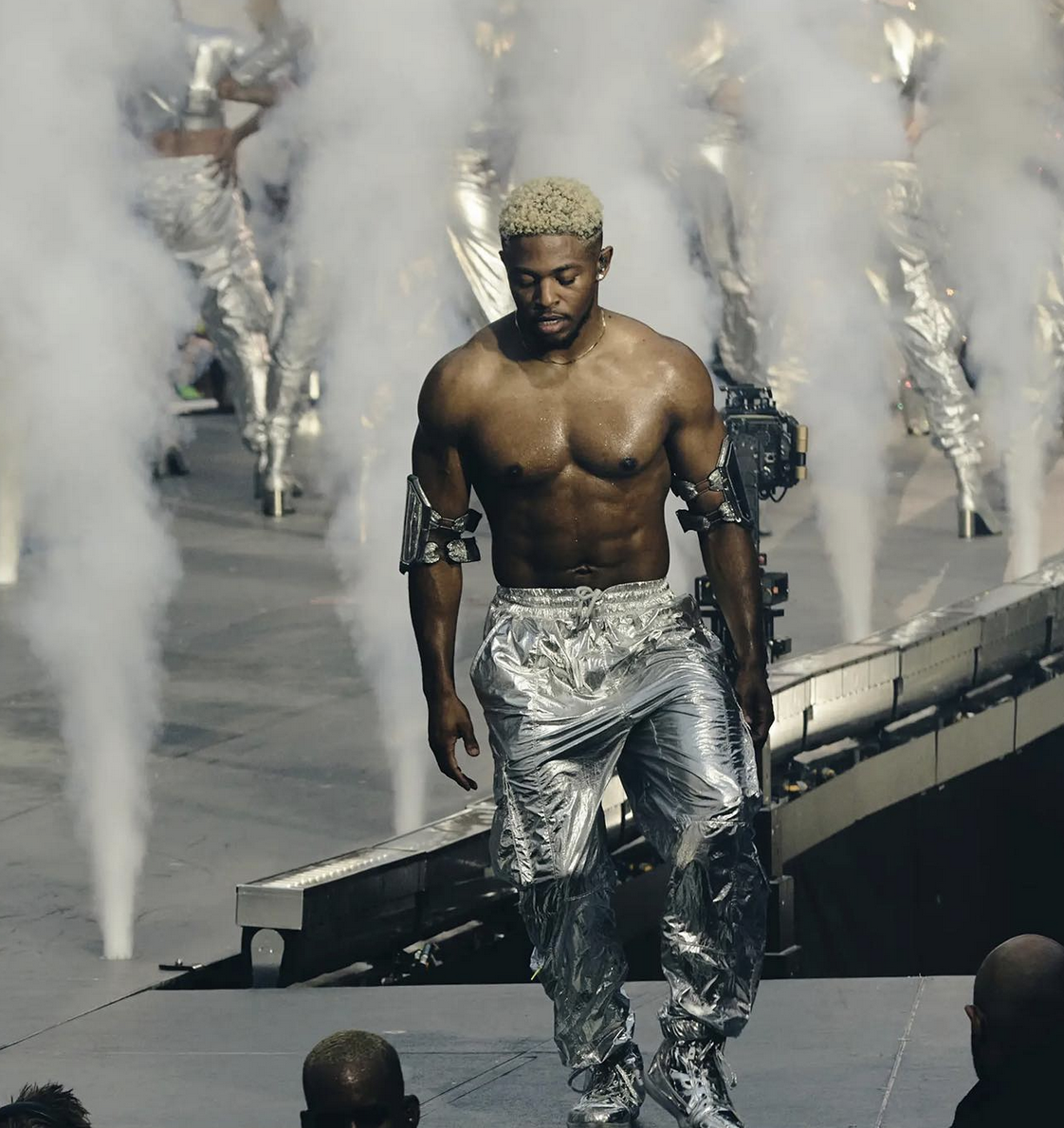 Llegan a Barcelona los 8 maromos que bailan con Beyoncé (quédate con ...