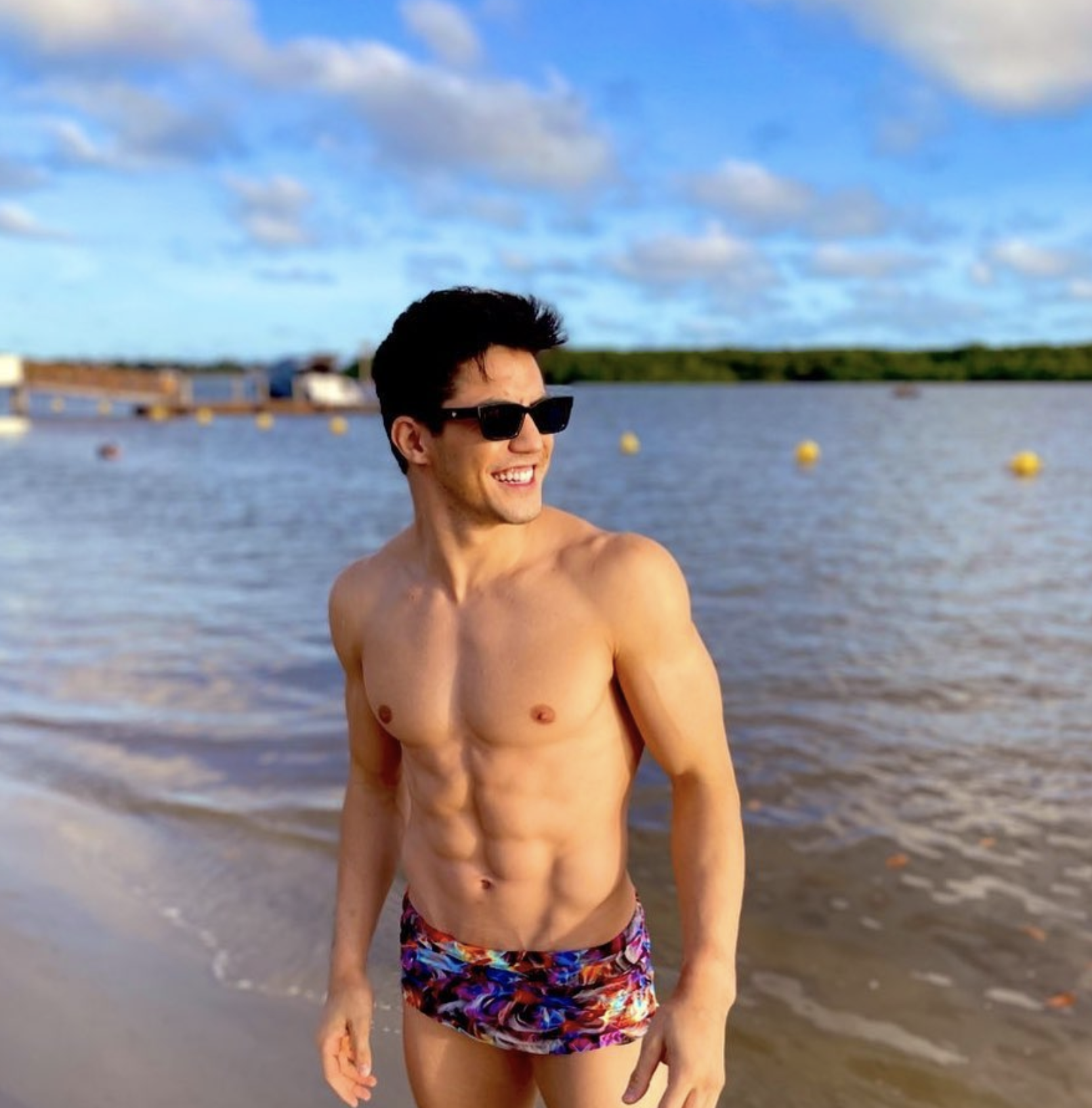 El gimnasta Arthur Mariano presume de novio en redes - Shangay