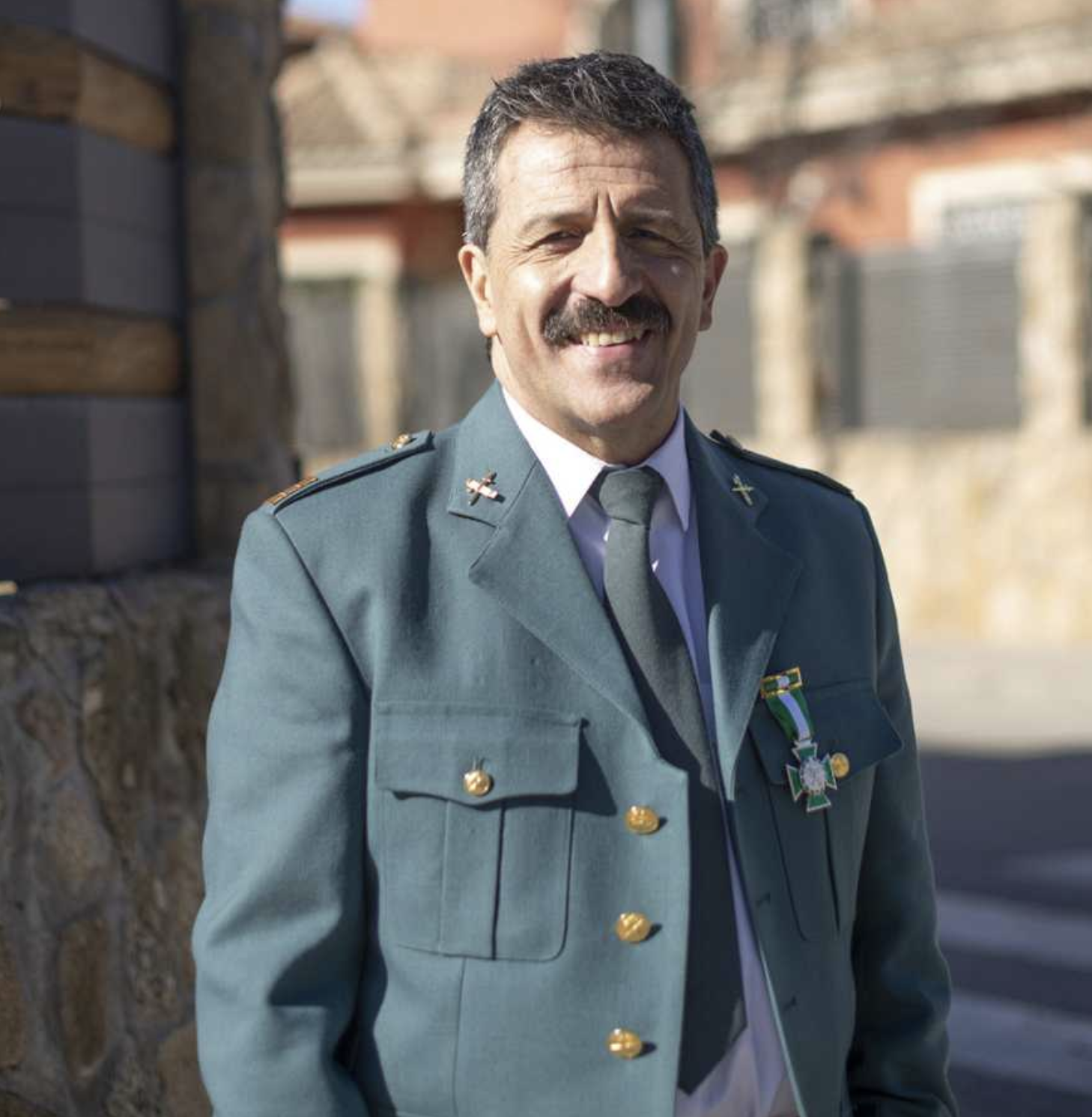 ¿Qué es ser una persona no binaria? Así lo ha explicado TVE en su serie ...
