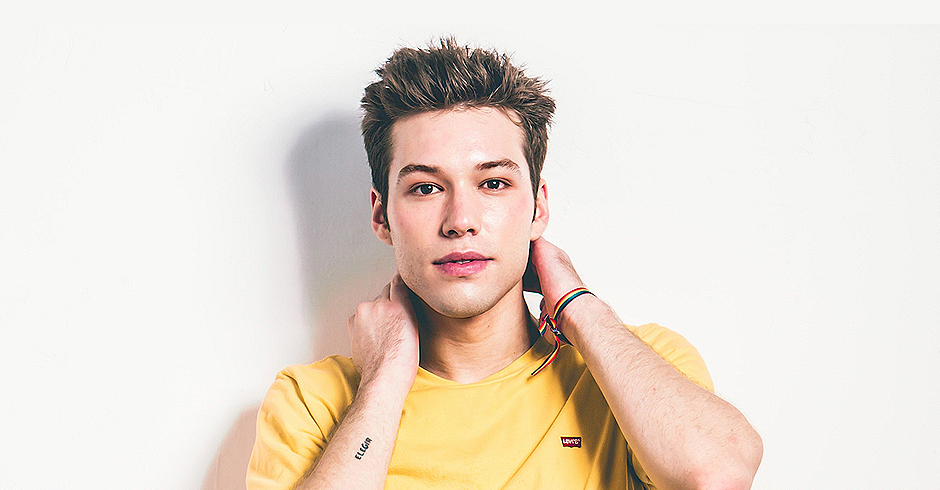 Javier Ruesga da vida a una mujer trans en "Las noches de Tefía" - Shangay