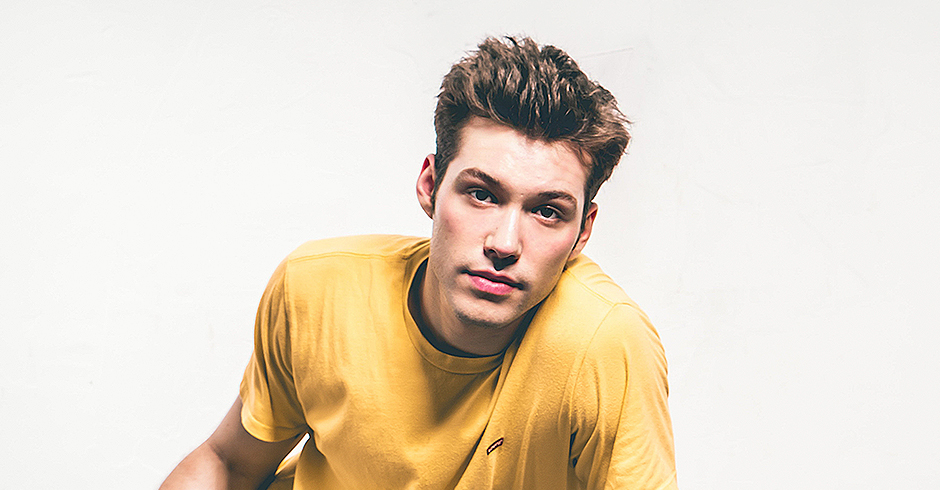 Javier Ruesga da vida a una mujer trans en "Las noches de Tefía" - Shangay