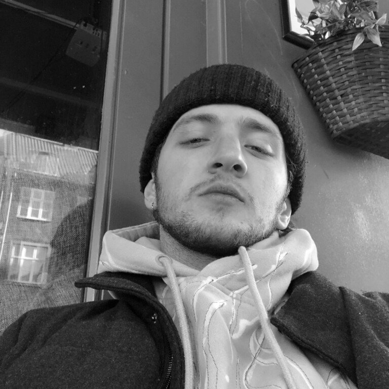 Así rodaron Matt Bomer y Jonathan Bailey las escenas más calientes de ...