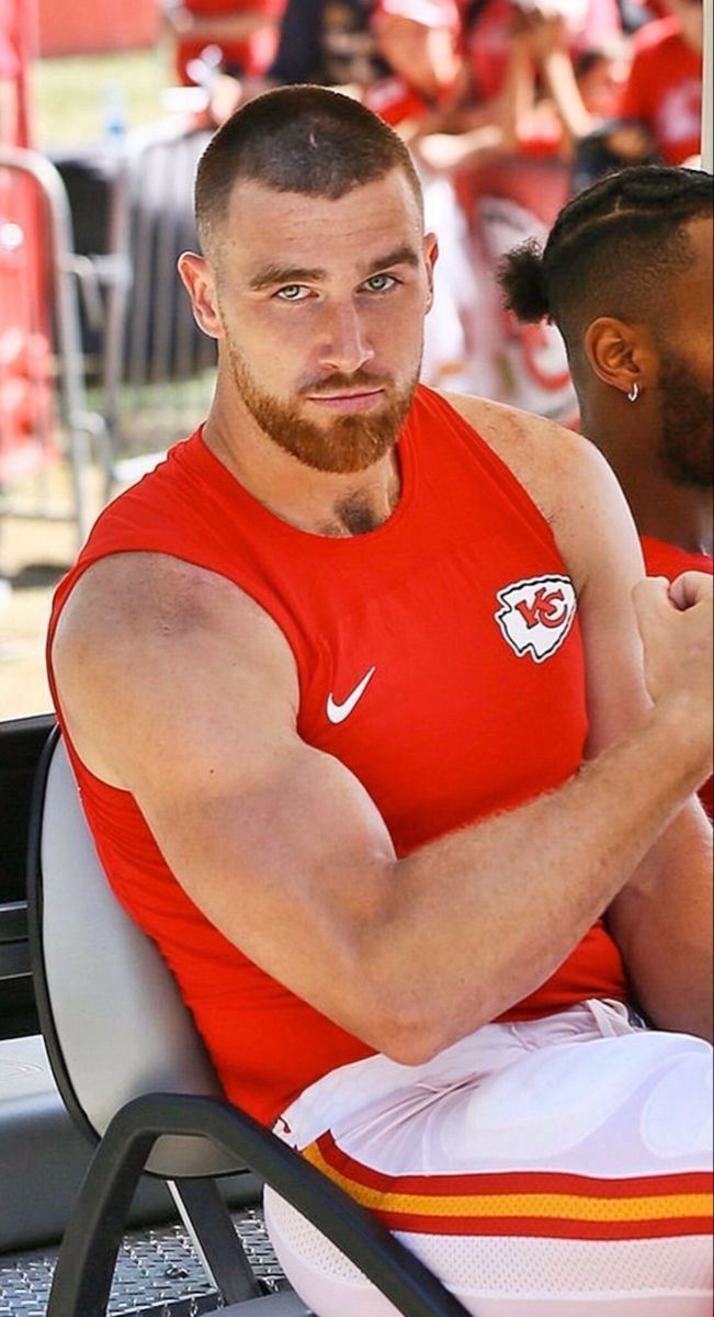 Travis Kelce, el osito peludo (y macho alfa) que ha conquistado a ...