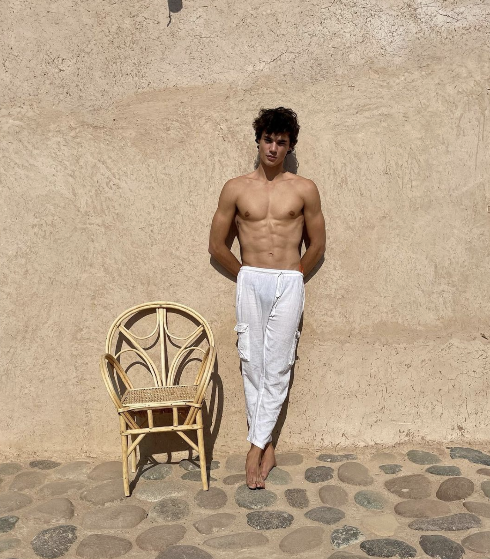 Descubre al nuevo trío de guaperas que estudia en 'Élite 7' (y uno de ...