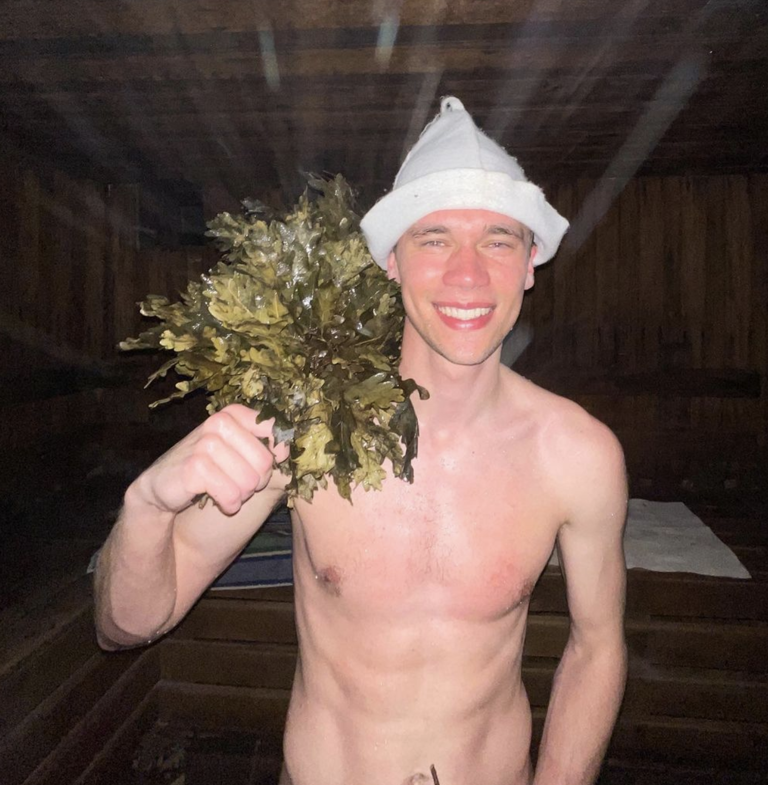 Descubre al nuevo trío de guaperas que estudia en 'Élite 7' (y uno de ...