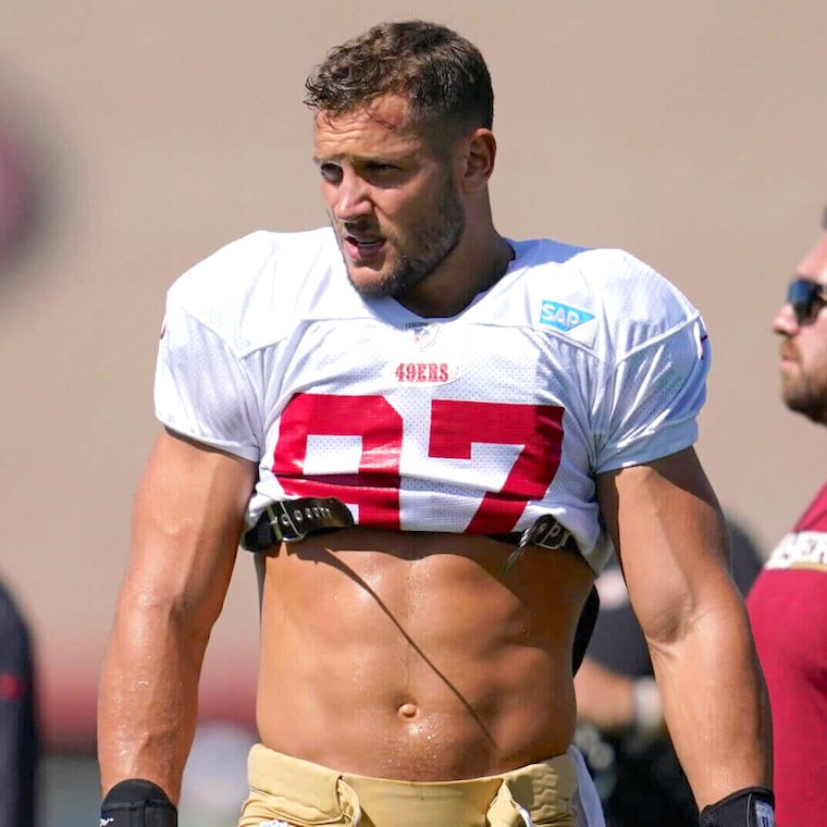 Le quitamos la ropa a Nick Bosa, "la muralla de músculo" que calentó la ...