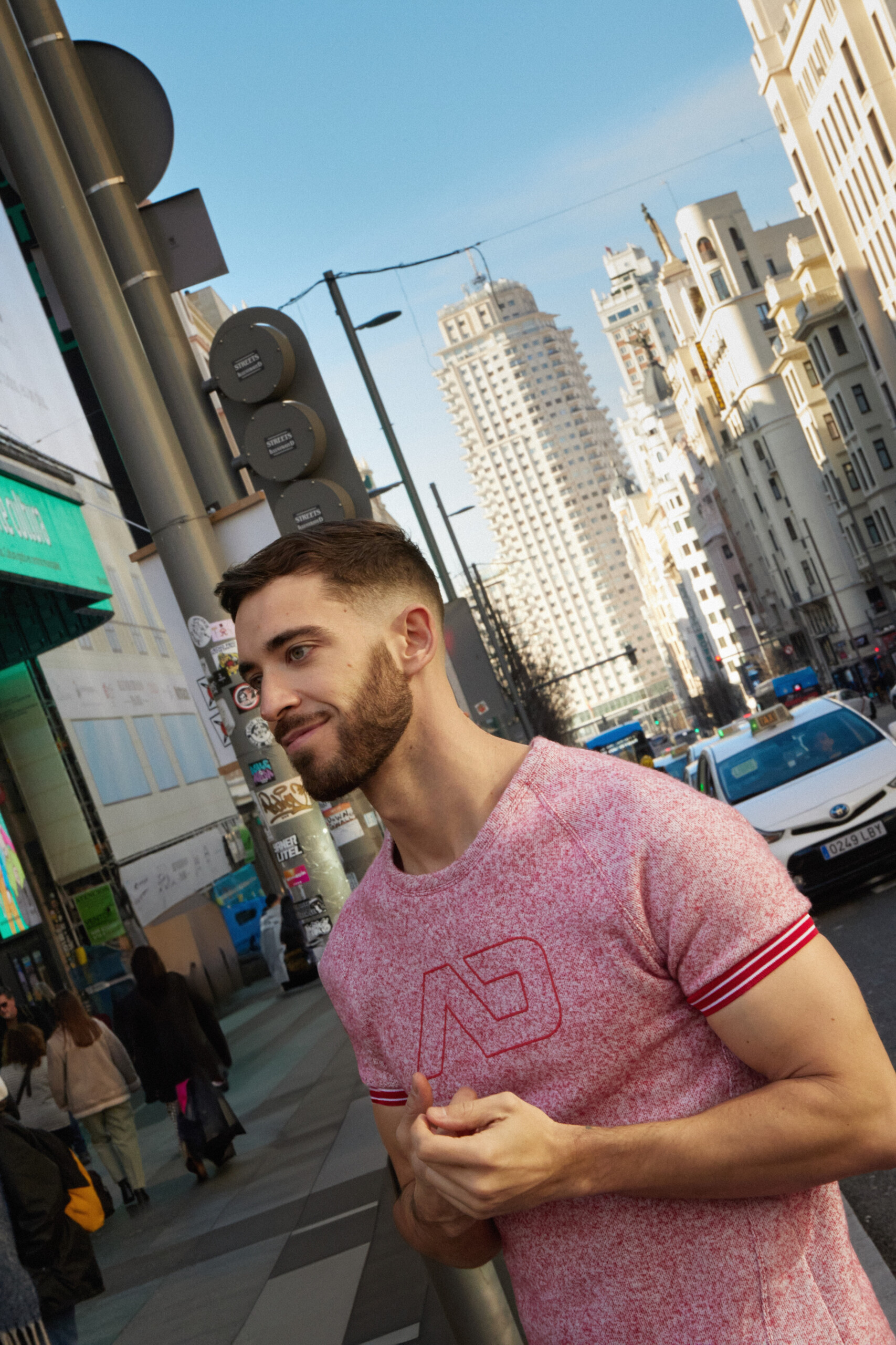 Enrique Álex, el influencer trotamundos: "Viajar me ha enseñado a no tener prejuicios sobre nada ...