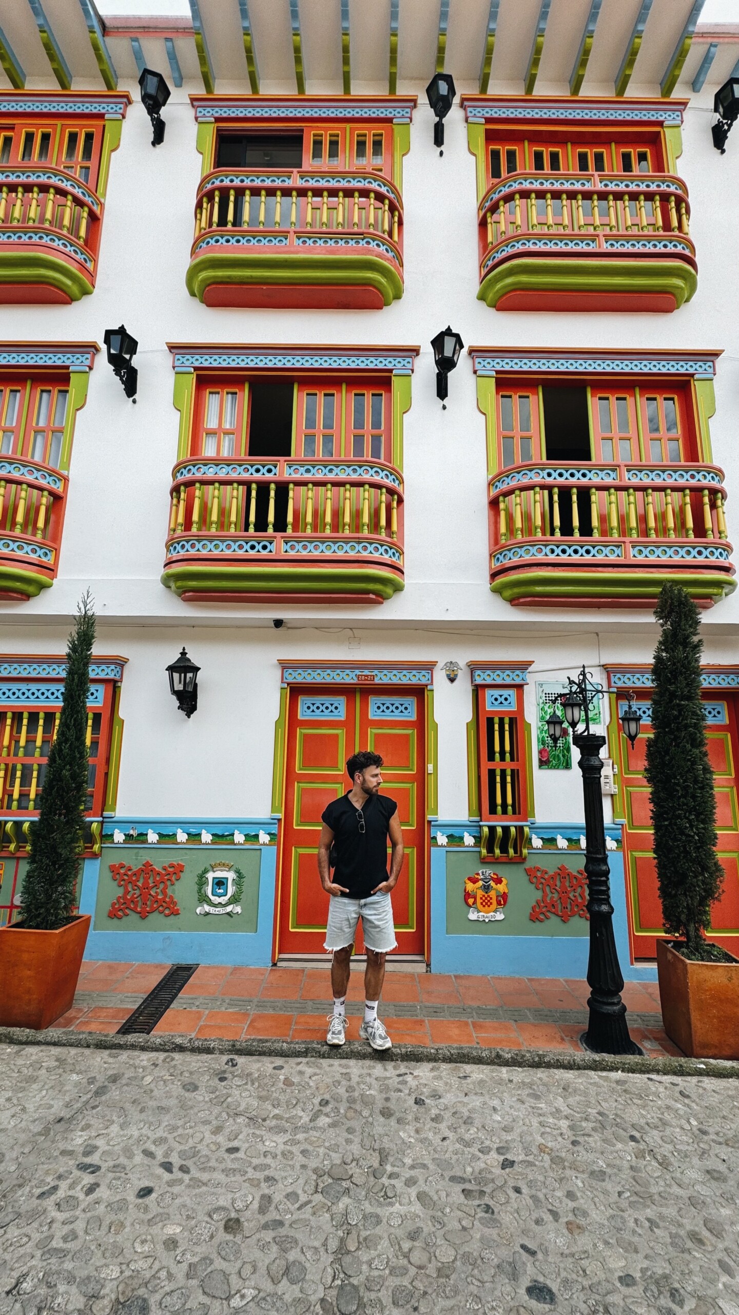 Javier Monsalve y Jose Montero nos dan la bienvenida a Medellín, la ...
