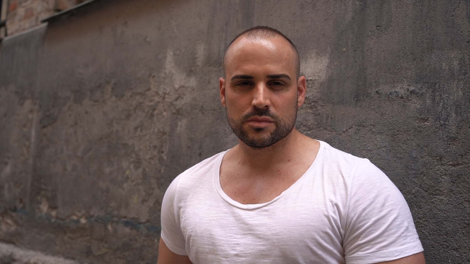 Profesionalidad, tacto y buenos resultados con la micropigmentación capilar en Aldemar Campos ...