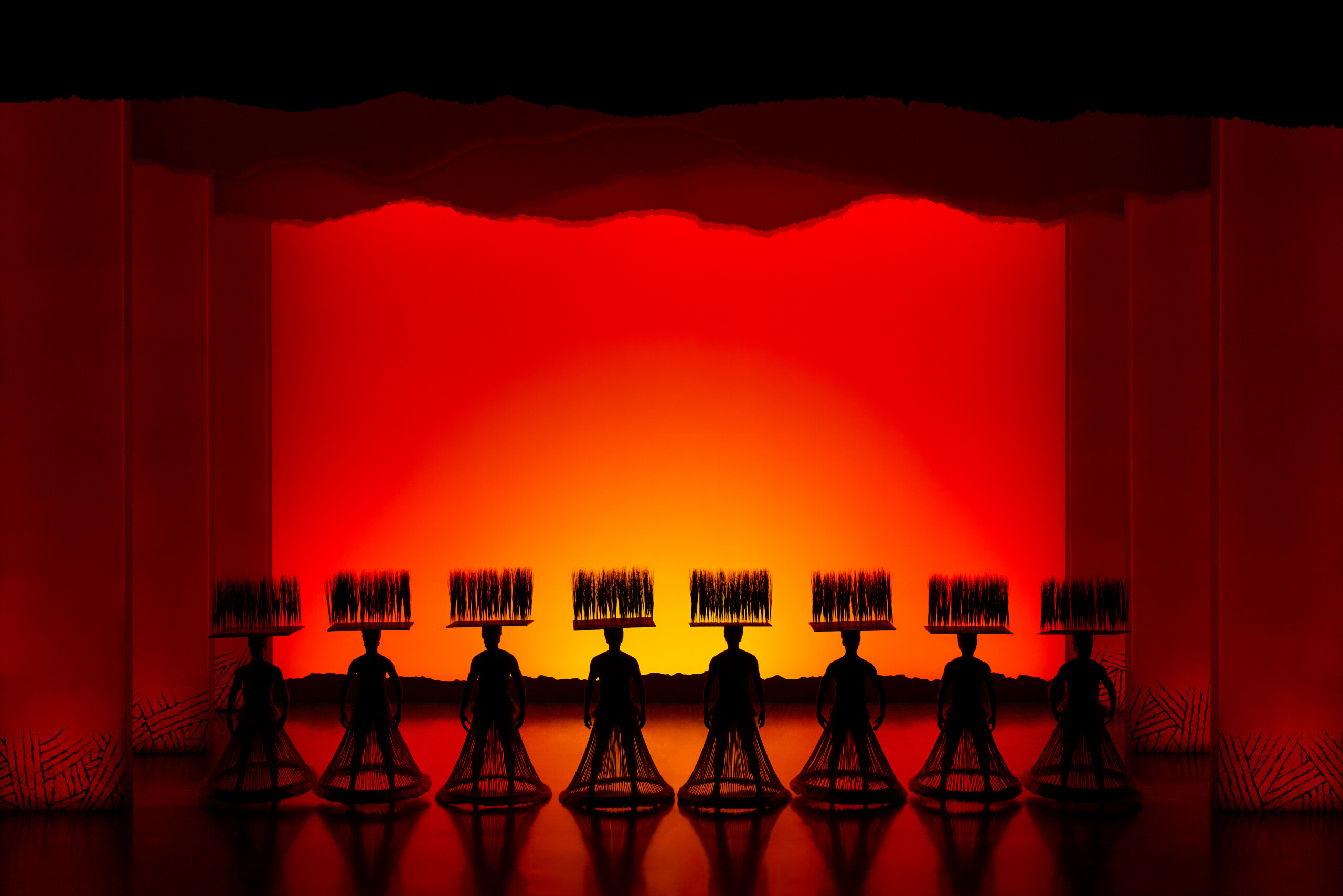 Simba y Scar nos cuentan por qué 'El rey león, el musical' cumple 13 ...