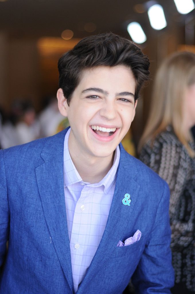 La evolución de los personajes LGTBIQ+ en Disney Channel - Shangay