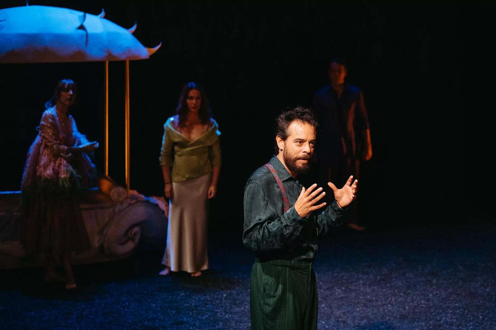 'Los amores feroces' aterrizan en el Teatro de La Abadía, y así hemos vivido su preestreno - Shangay