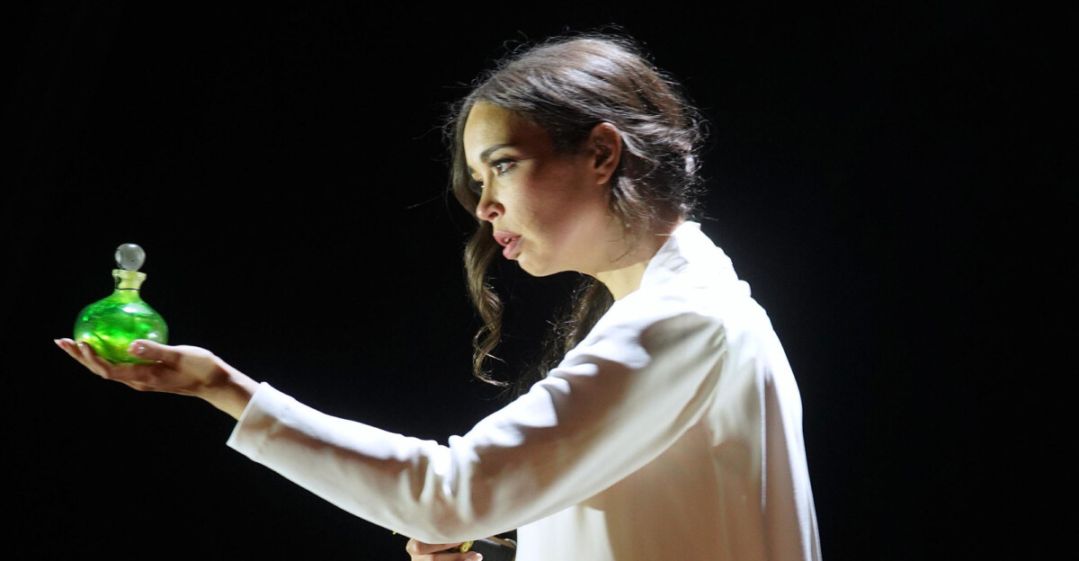 Nadine Sierra nos regala un exquisto bis en la última función de 'Romeo ...